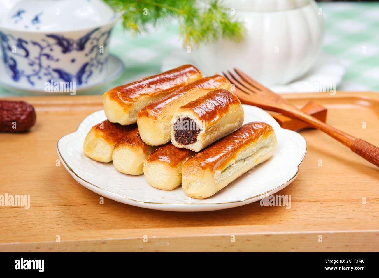 Red bean paste chestnut crisp delicious afternoon tea Stock Photo - Alamy