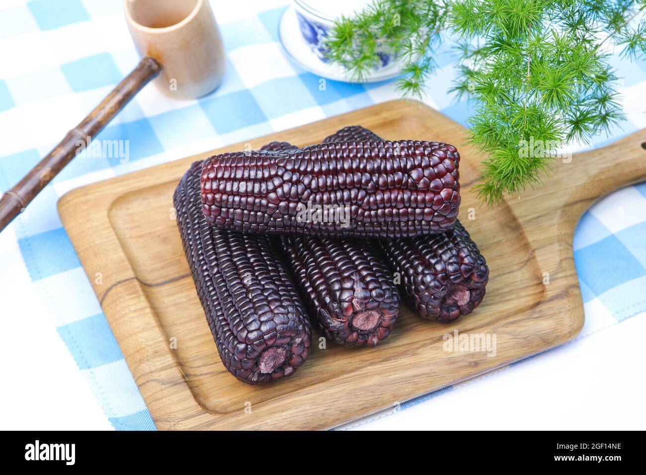 Black corn hi-res stock photography and images - Alamy
