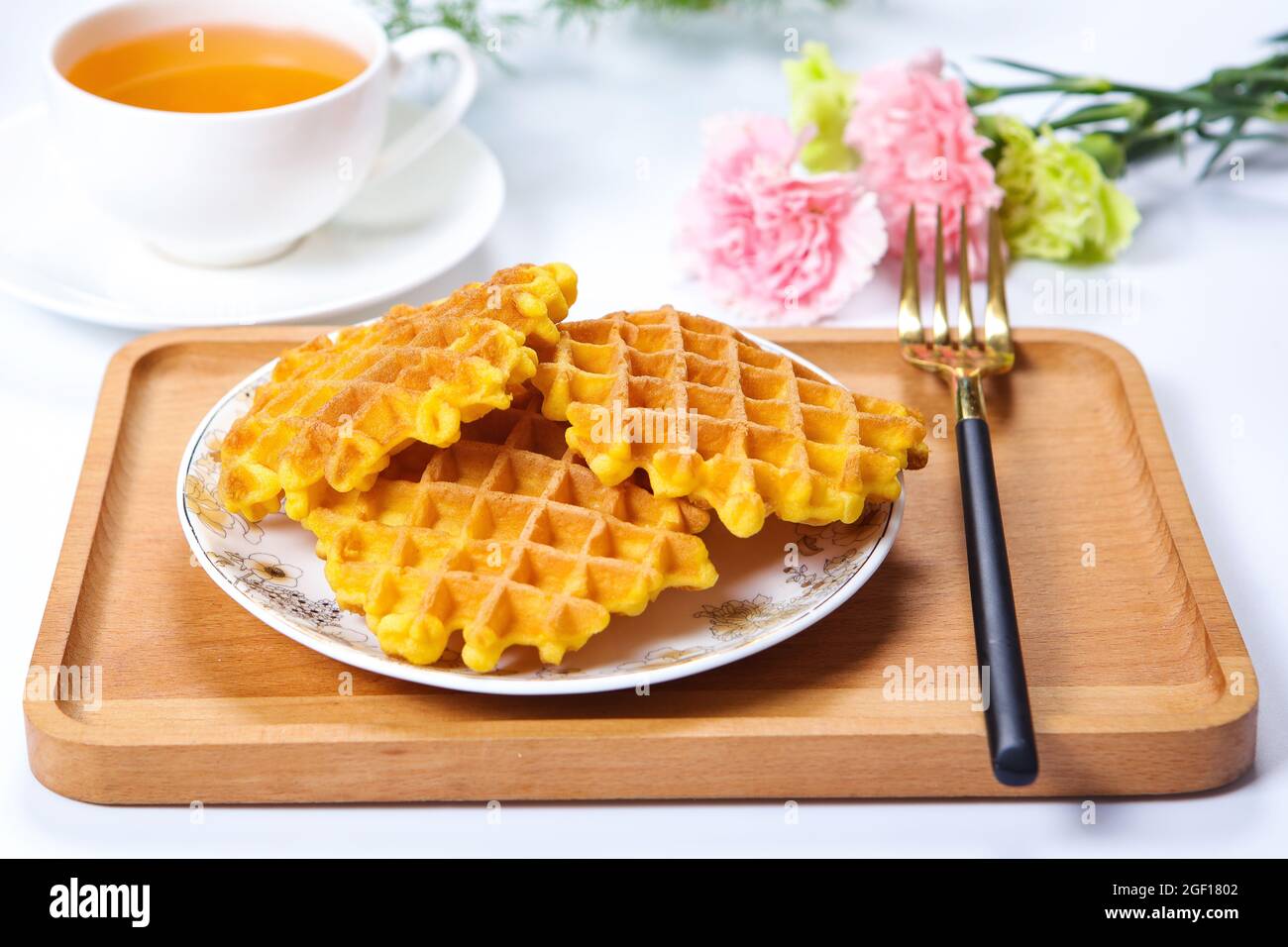 Wafer image hi-res stock photography and images - Alamy