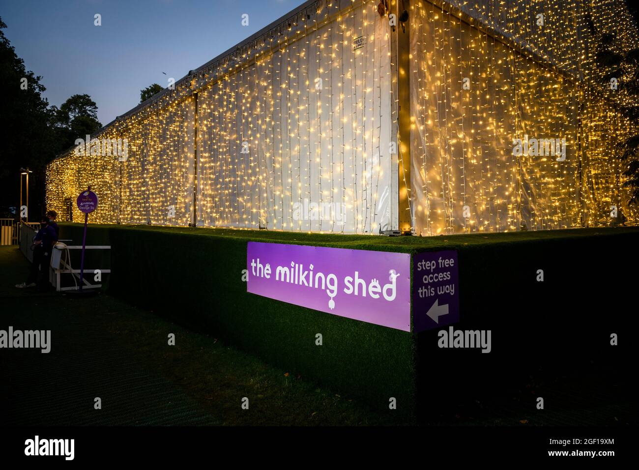 EDINBURGH FRINGE FESTIVAL, UNDERBELLY, BRISTO SQUARE AND GEORGE SQUARE ...