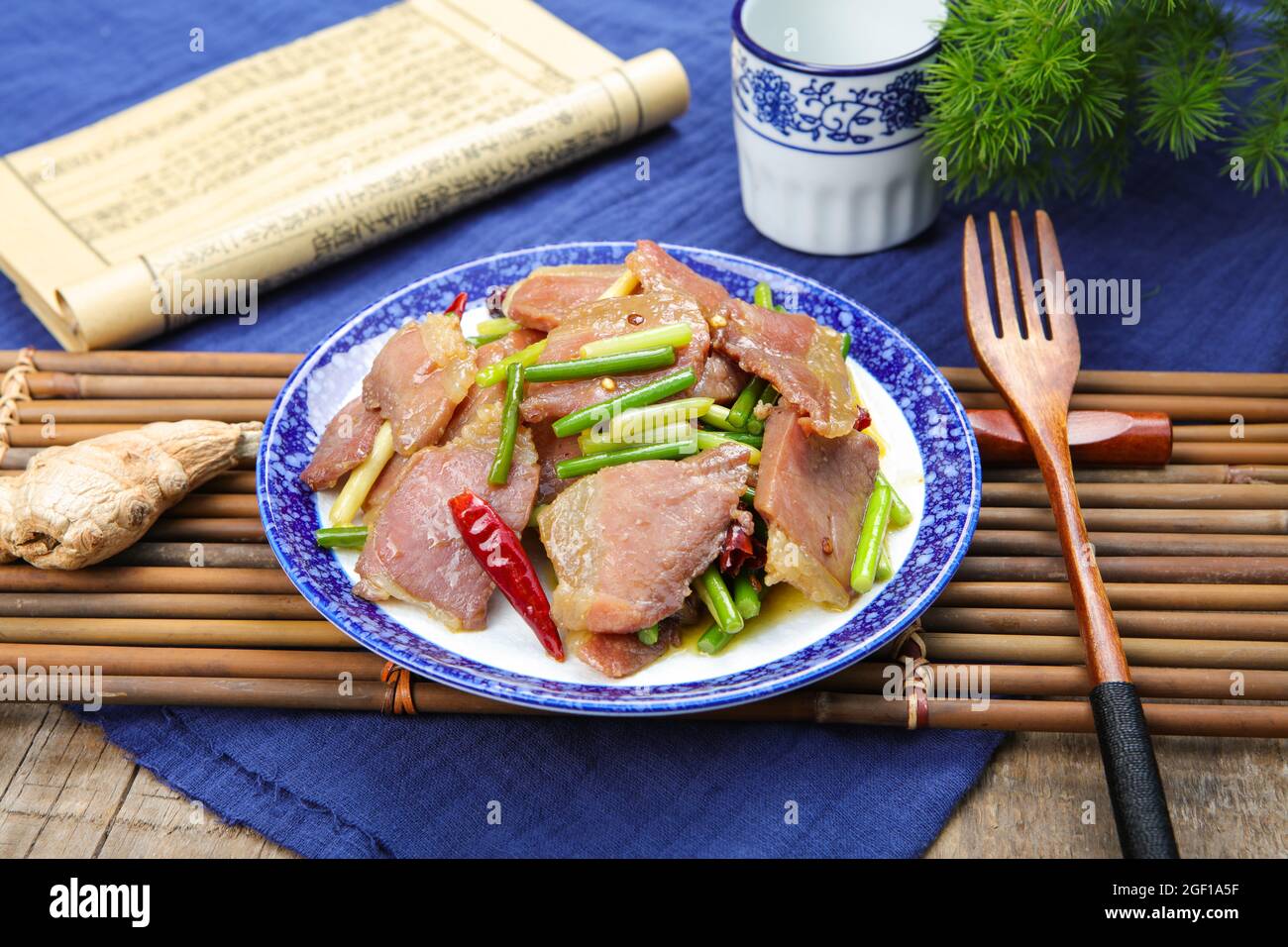 Ham fried garlic moss hi-res stock photography and images - Alamy