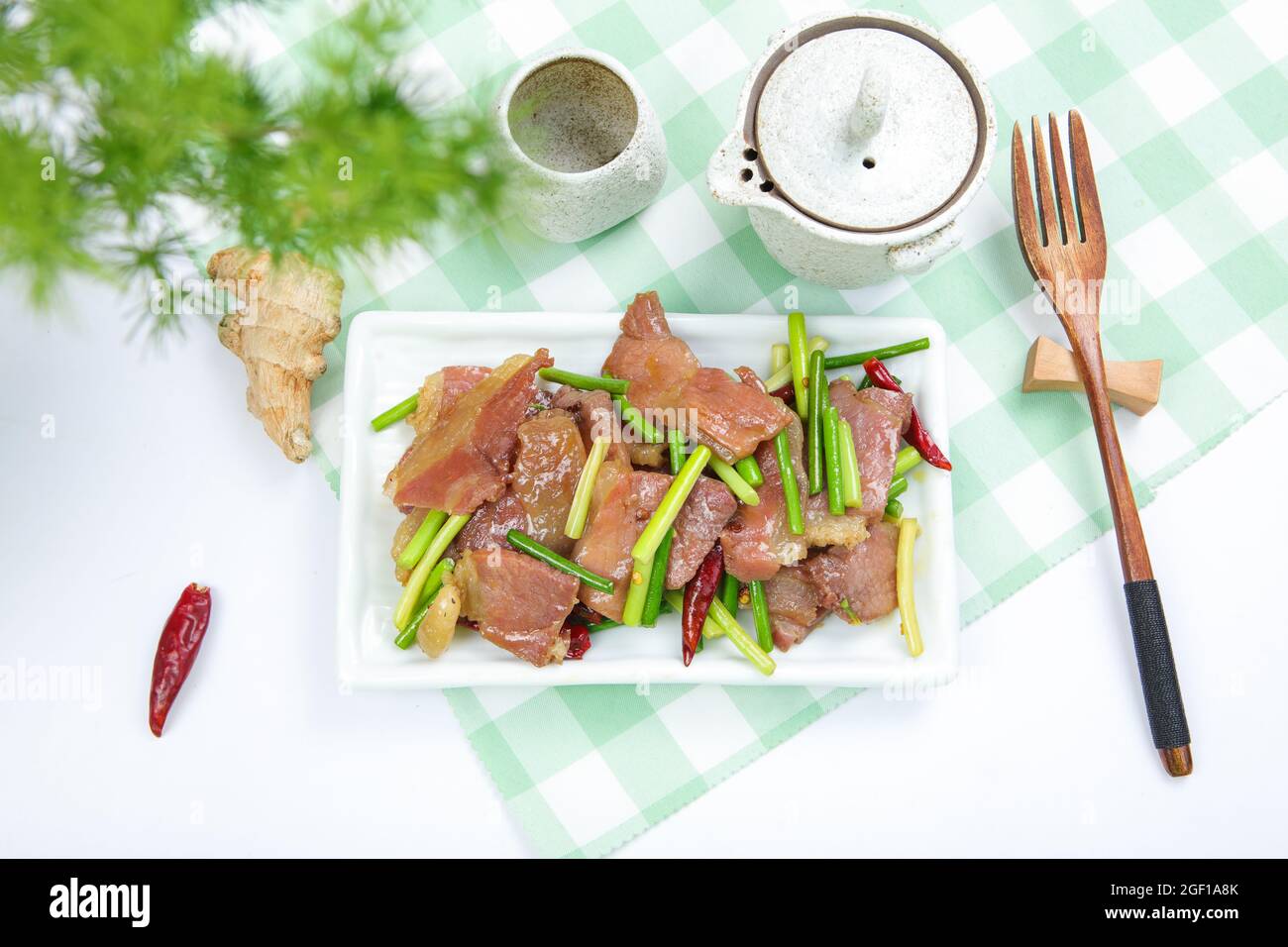 Ham Fried garlic moss Stock Photo - Alamy
