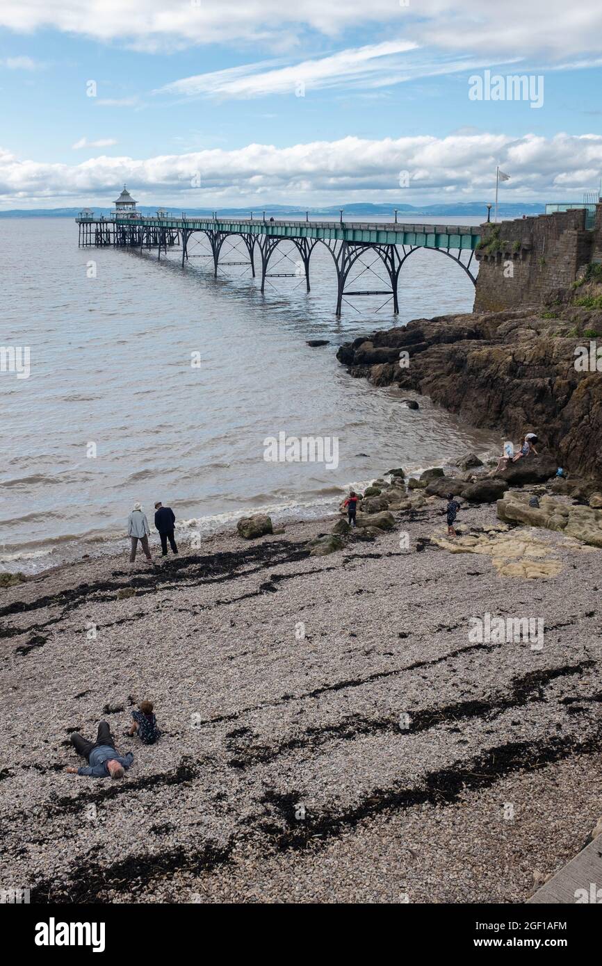 Clevedon bay hi-res stock photography and images - Alamy
