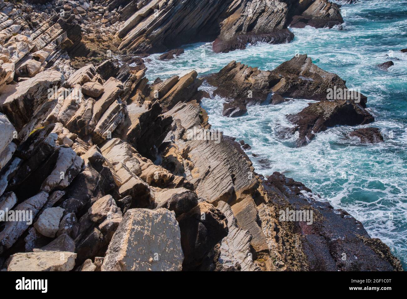 rock formation in the ocean Stock Photo - Alamy