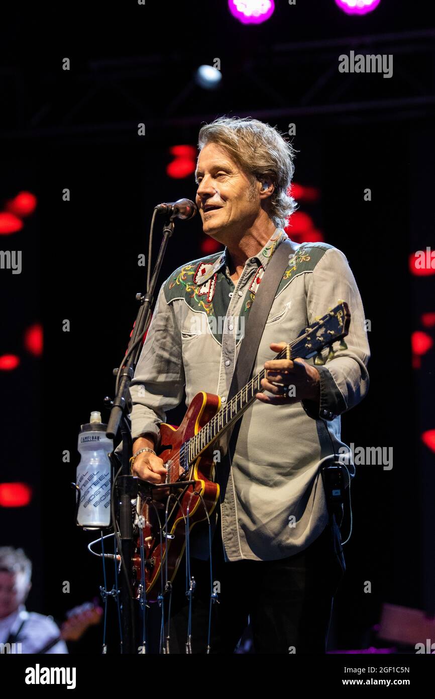 Edmonton, Canada. 21st Aug, 2021. Jim Cuddy from the Canadian Music ...