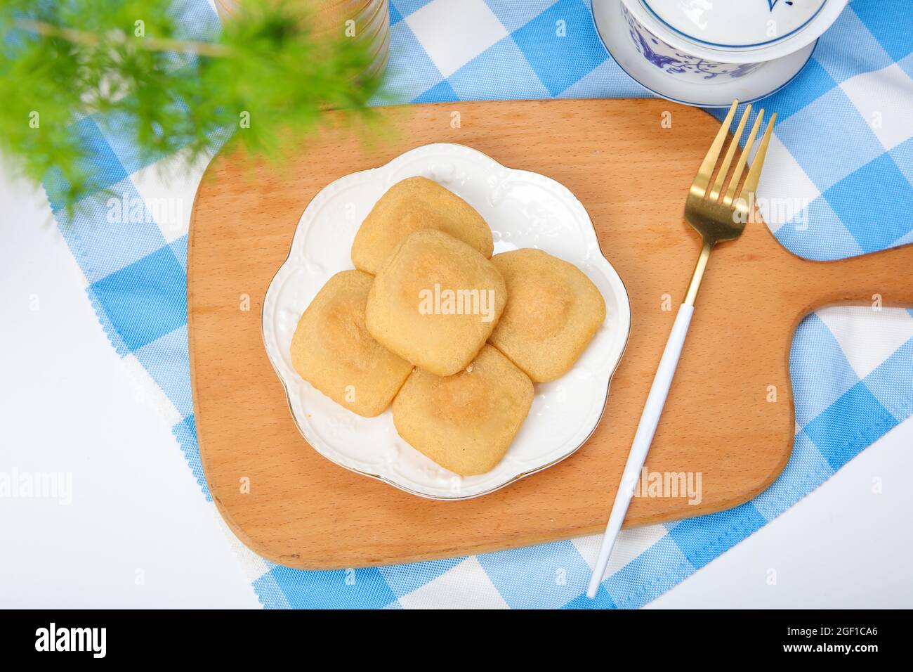 Gold group hi-res stock photography and images - Alamy