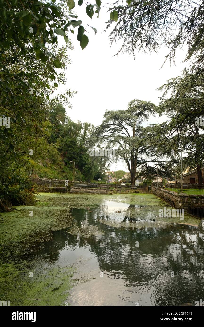 August 2021 - Cheddar Gorge and shops Stock Photo - Alamy