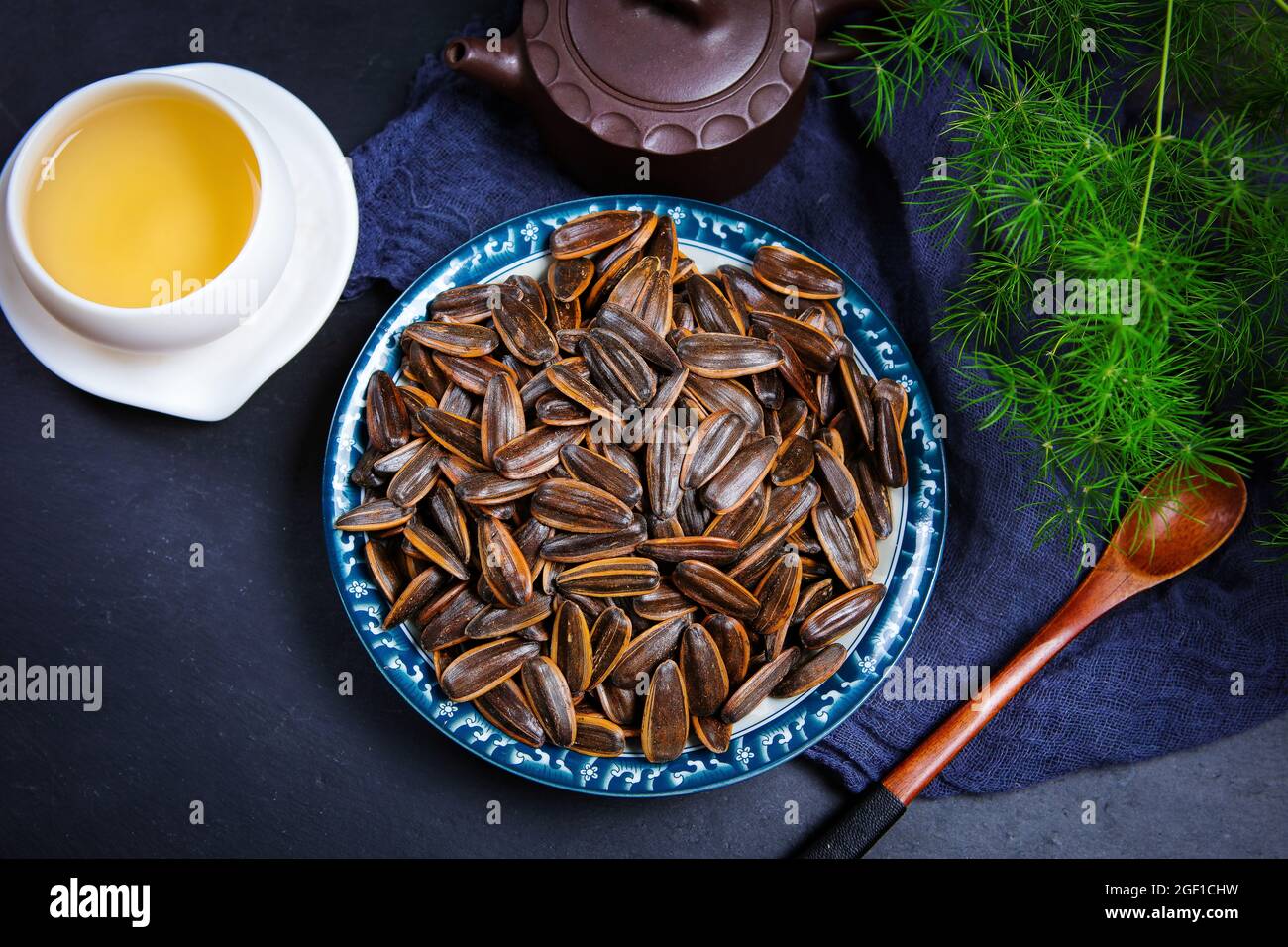 Caramel melon seeds hi-res stock photography and images - Alamy