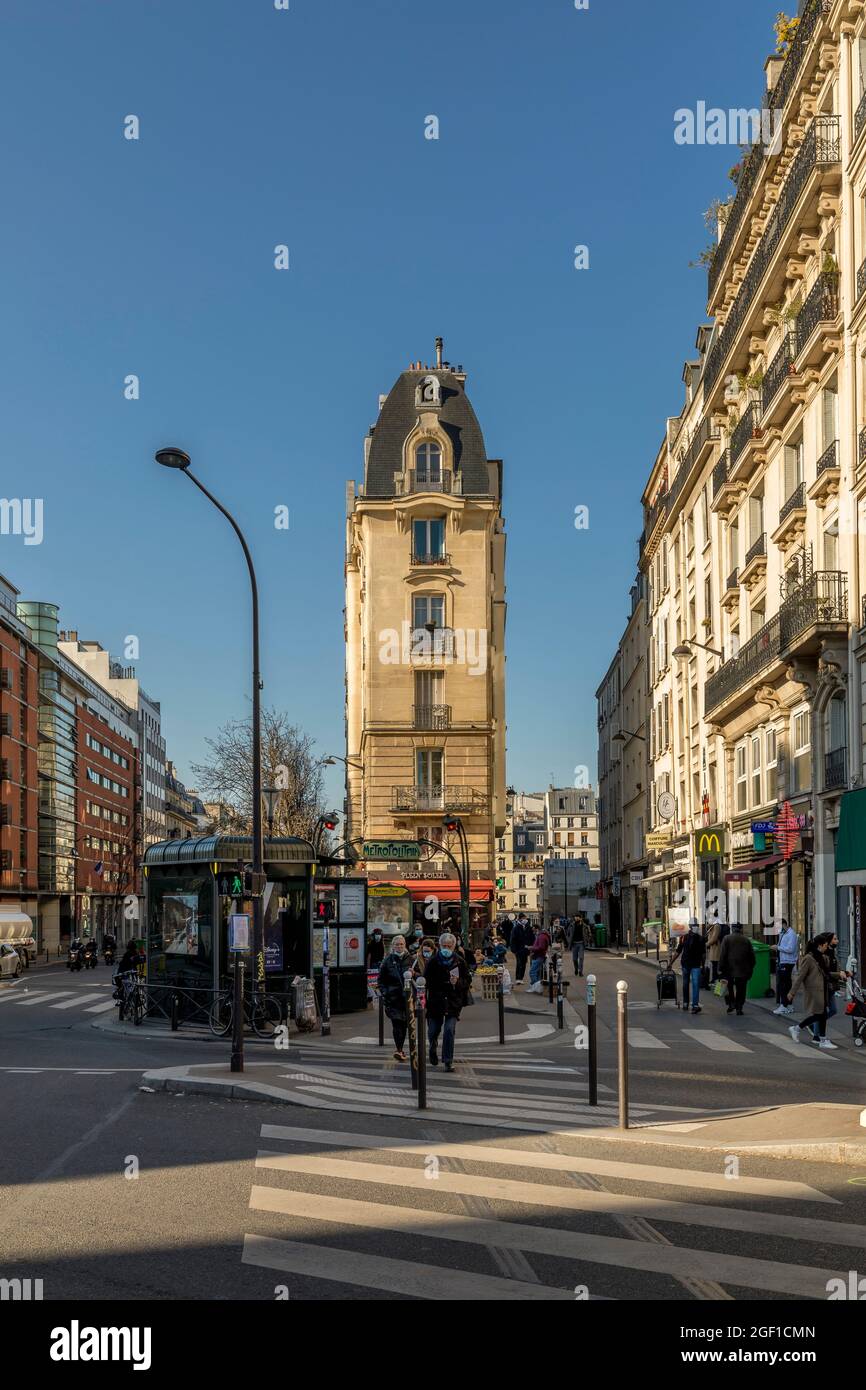 Haussmannian hi-res stock photography and images - Alamy