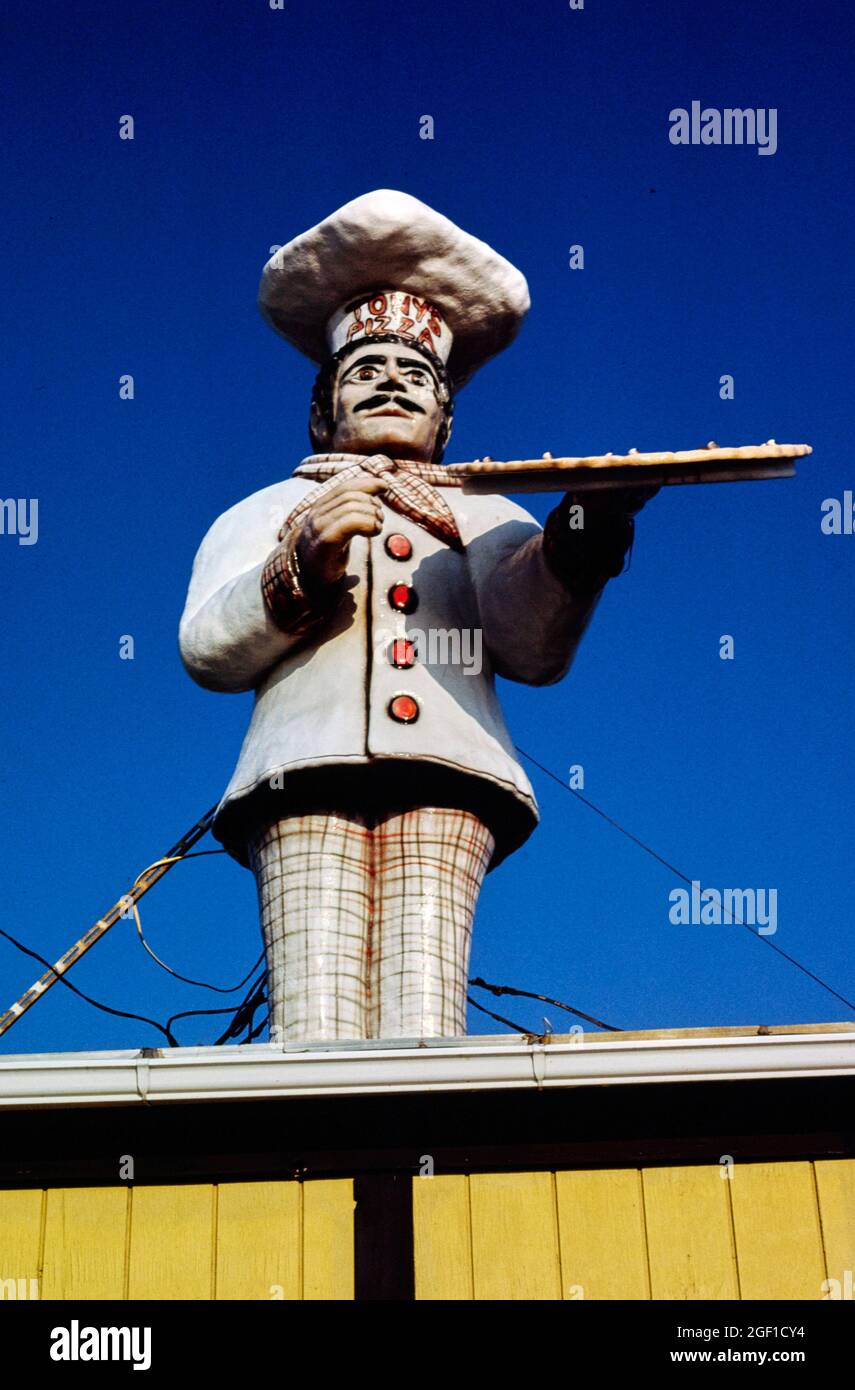 Tony's Pizza statue, Ocean City, Maryland, 1985 Stock Photo - Alamy