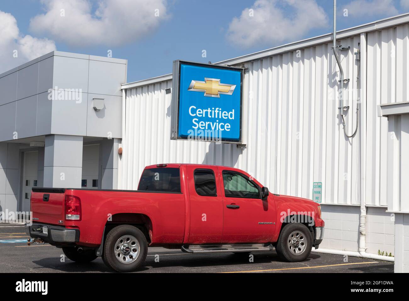 Kokomo - Circa August 2021: Chevrolet car and SUV Dealership Certified ...