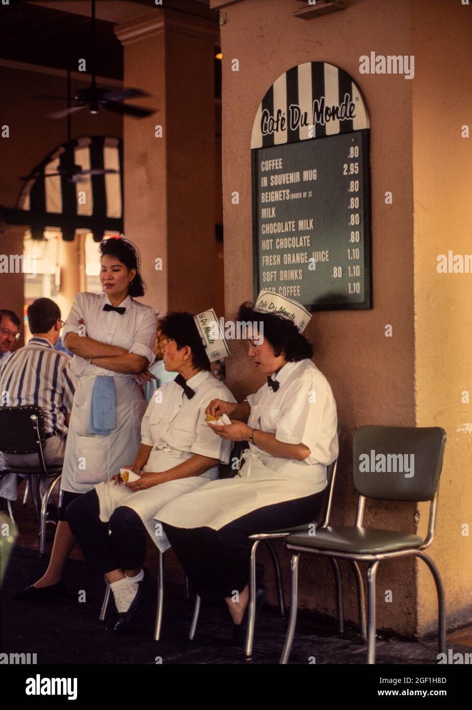 wait staff waiting for customers at Cafe Du Monde in New Orleans ...