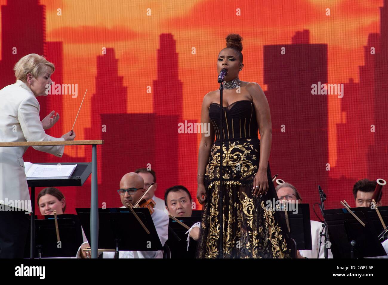 NEW YORK, NY - AUGUST 21: Singer Jennifer Hudson performs during "We ...