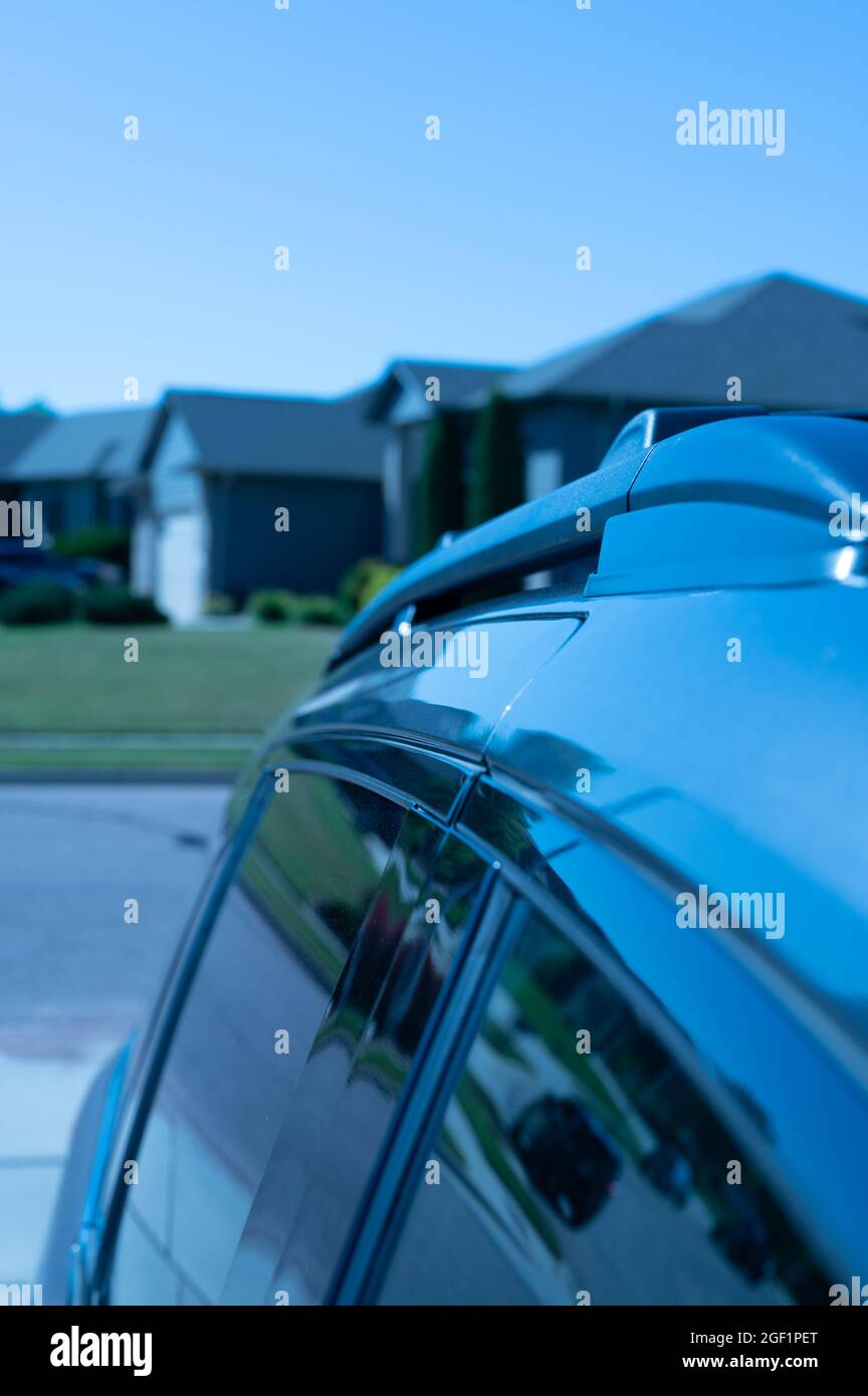 Family suv roof rack hi-res stock photography and images - Alamy