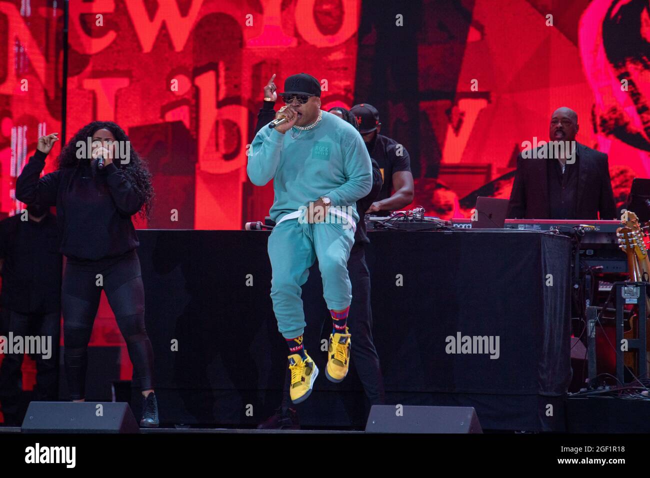 Ll cool j concert hi-res stock photography and images - Alamy