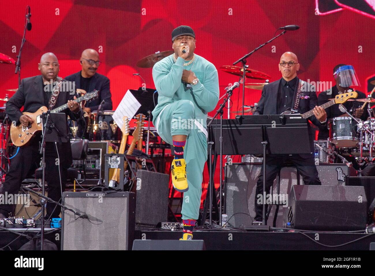 Ll cool j concert hi-res stock photography and images - Alamy