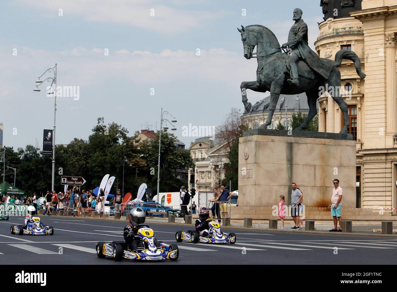 Bucharest, Romania. 22nd Aug, 2021. Young people participate in the ...