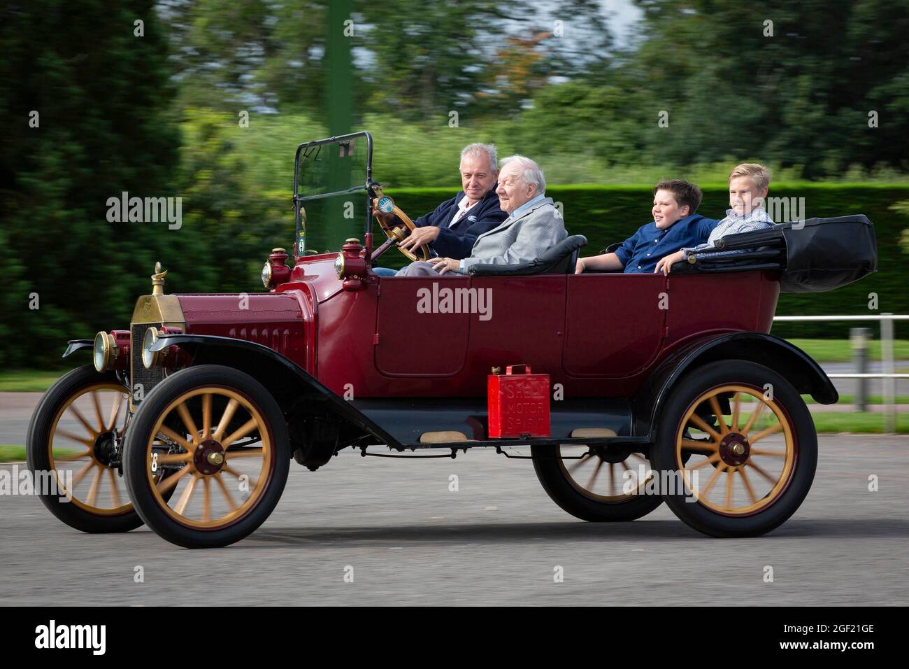 15 august 1915 hi-res stock photography and images - Alamy