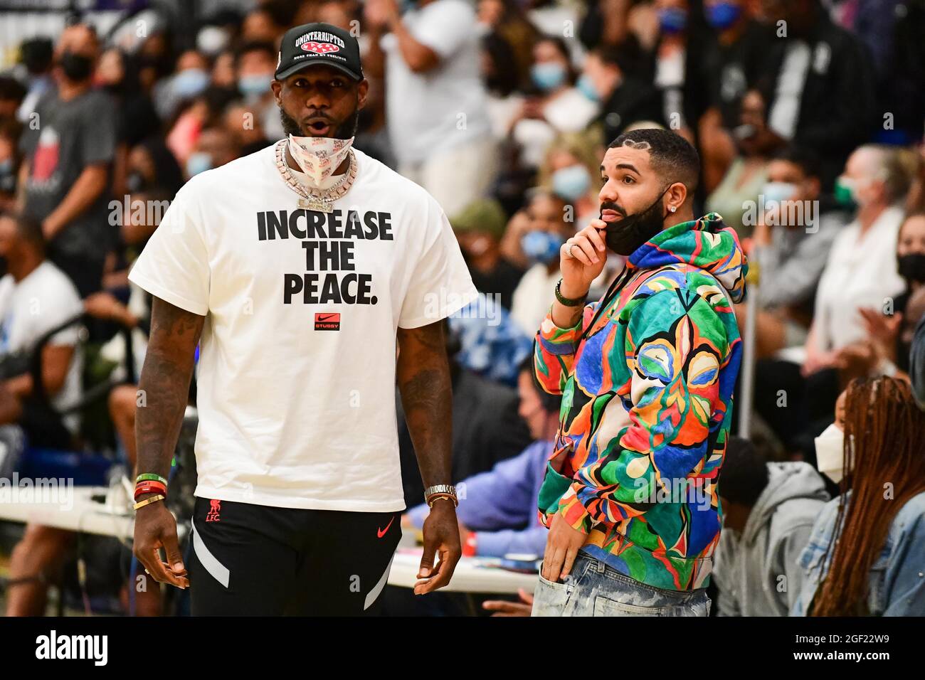 Drake rapper hi-res stock photography and images - Alamy
