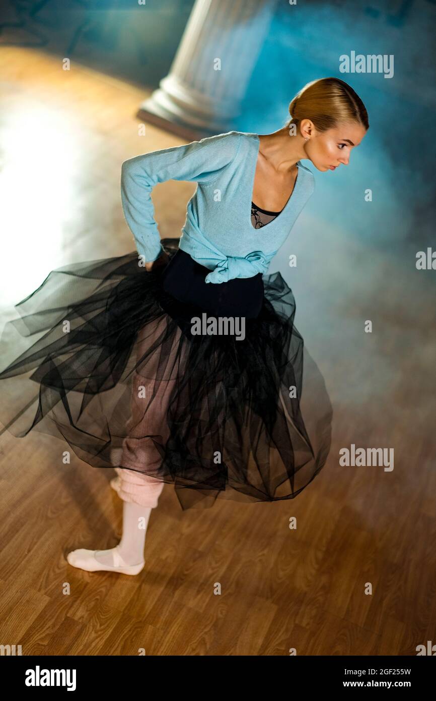 Blonde russian hi-res stock photography and images - Alamy
