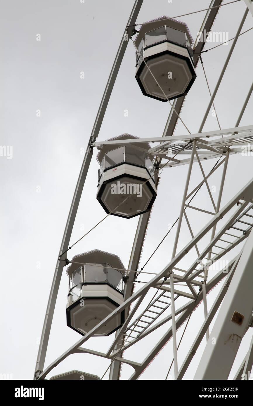 Pierhead carousel, Mermaid Quay, Cardiff Bay, South Wales, UK, 2021 ...