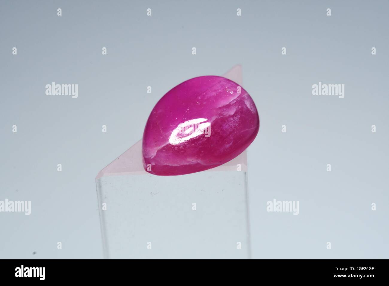 Sapphire stone hi-res stock photography and images - Alamy