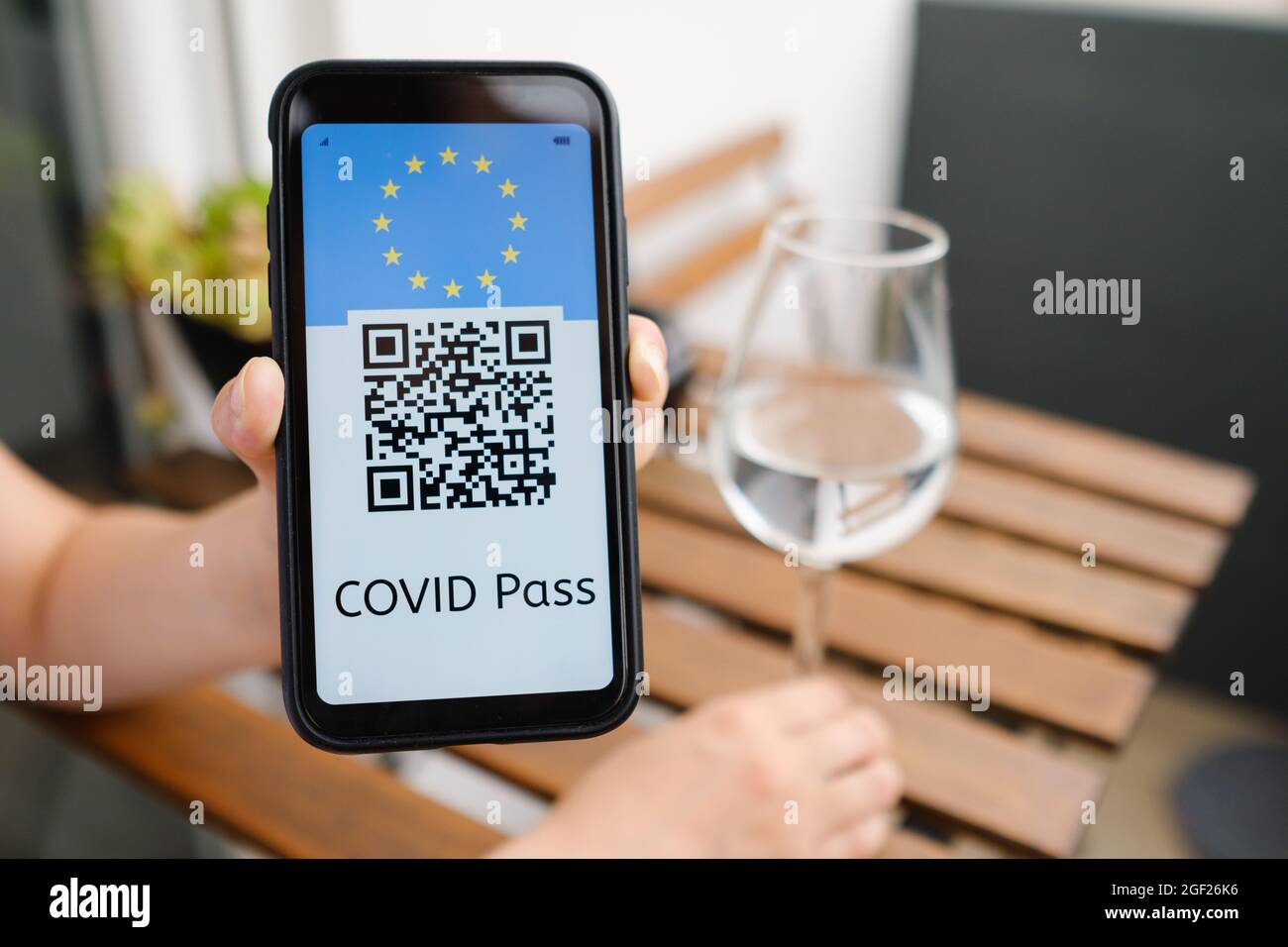 Certificate of application hi-res stock photography and images - Alamy