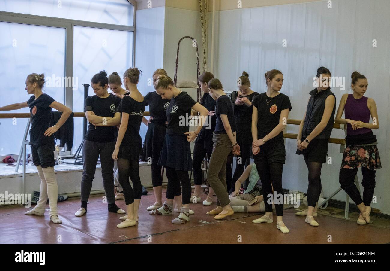 Danseuses de ballet hi-res stock photography and images - Alamy