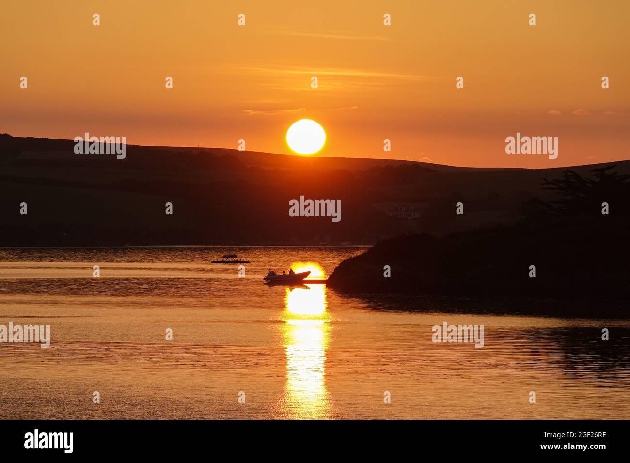 Padstow, Cornwall, UK. 23rd August 2021. UK Weather. Clear skies to ...