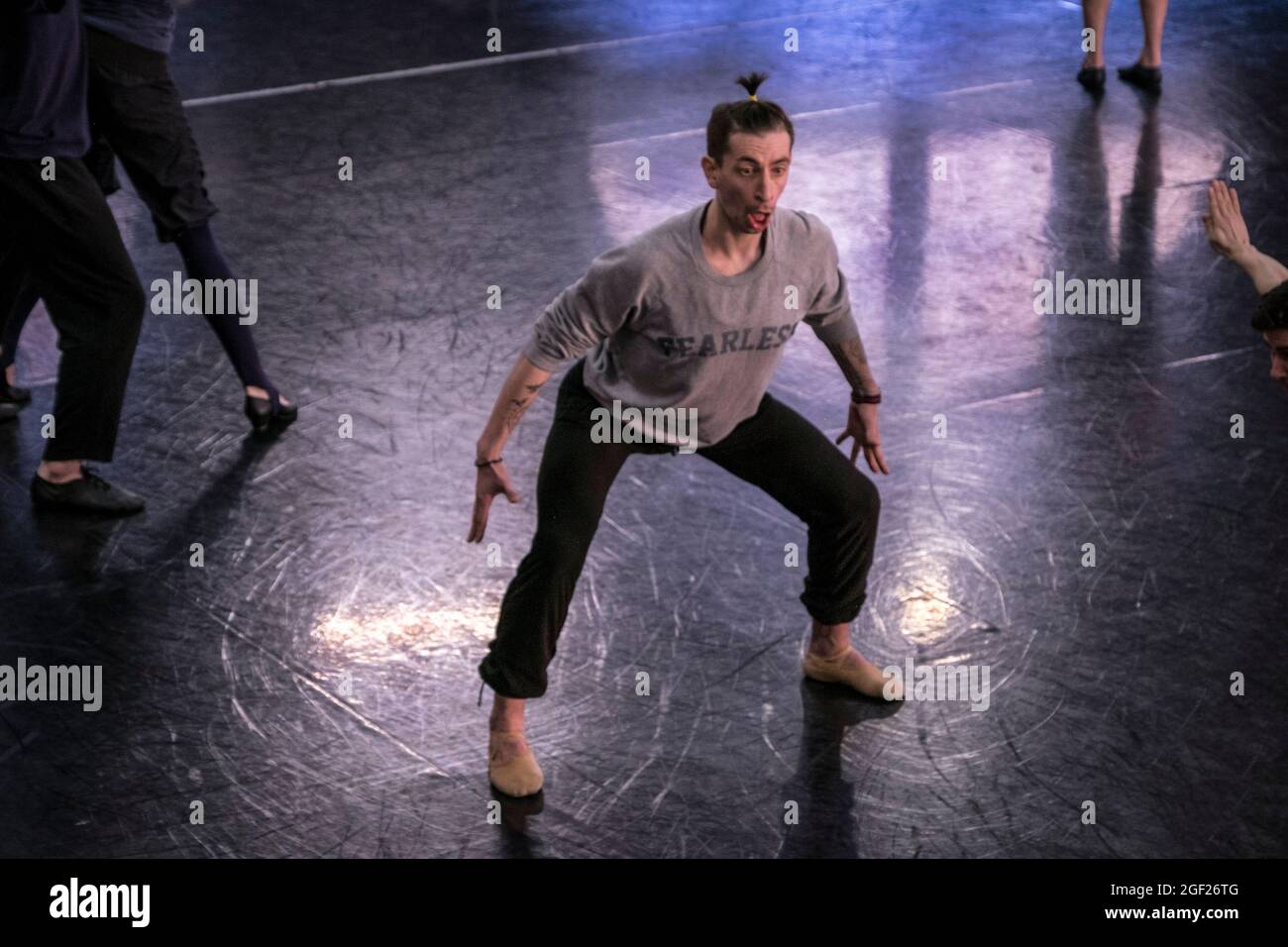 Male ballet dancer hi-res stock photography and images - Alamy