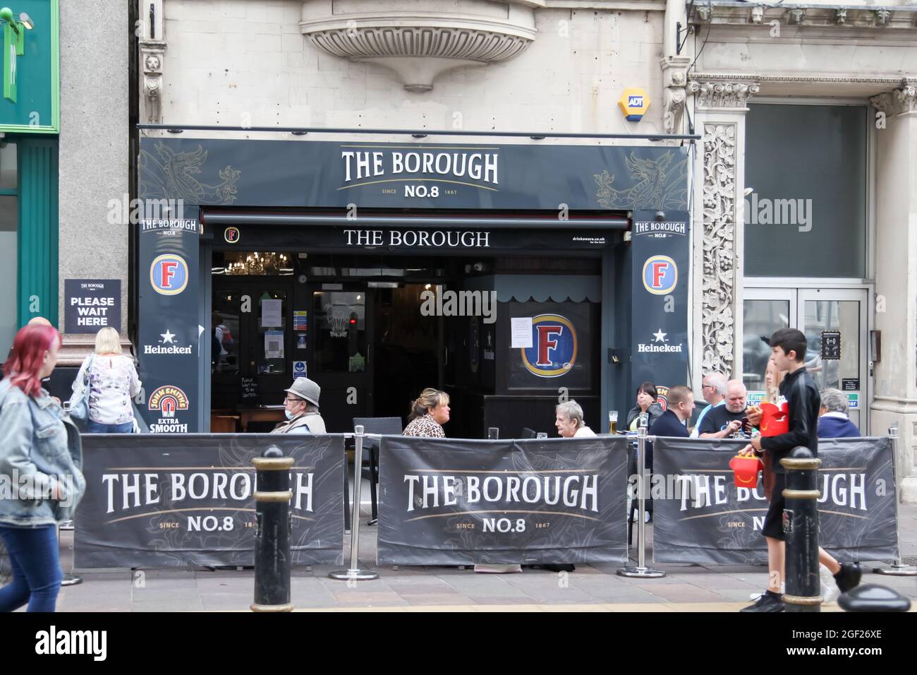 Places To Drink Cardiff High Resolution Stock Photography and Images ...