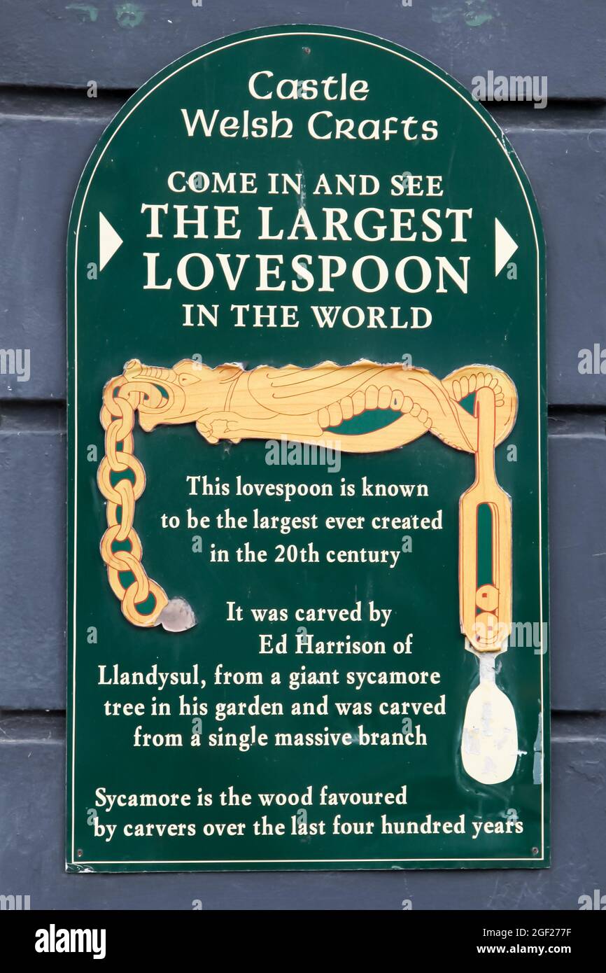 sign for The largest love spoon in the world, Castle Welsh Crafts ...