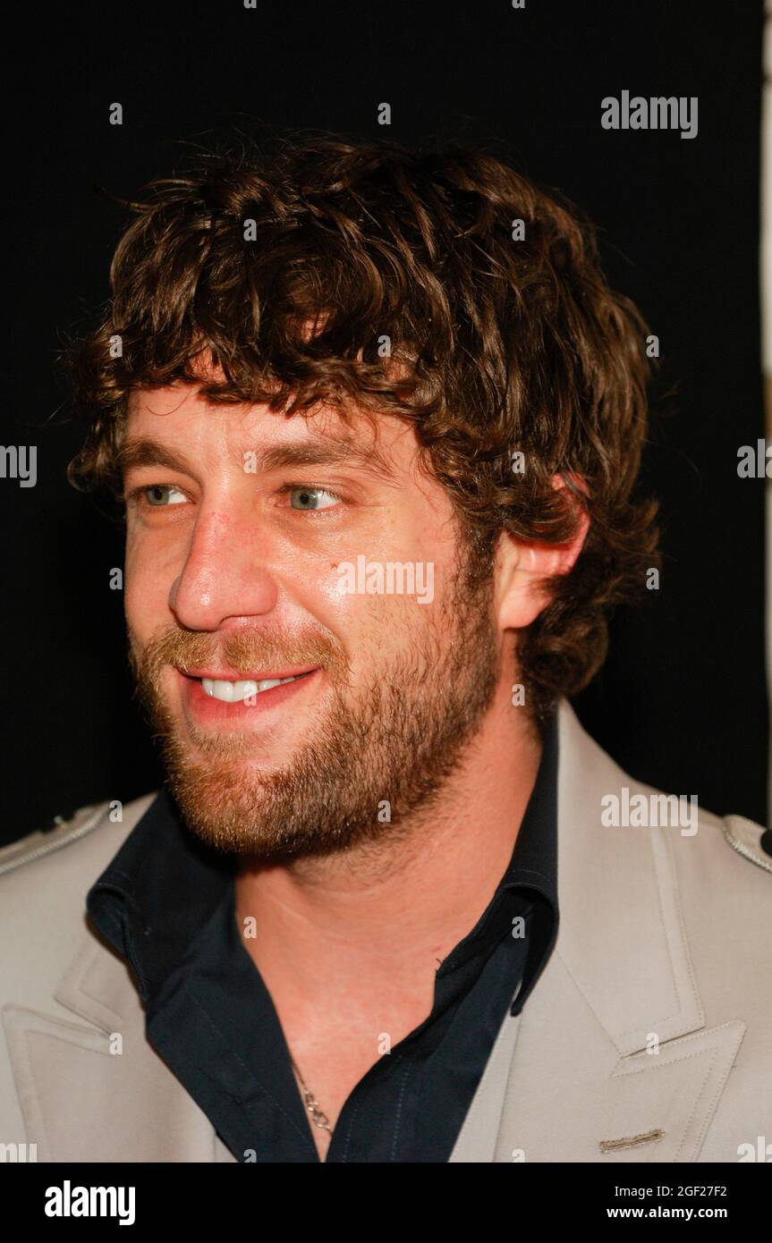 Singer Elliot Yamin attends red carpet arrives at the 25th Annual ASCAP ...