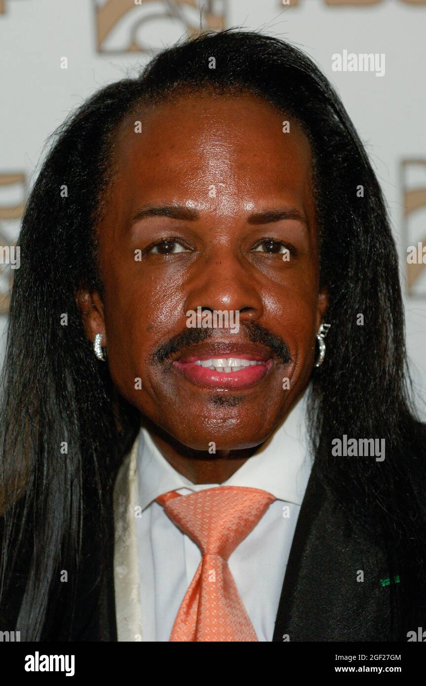 Musician Verdine White attends red carpet arrives at the 25th Annual ...