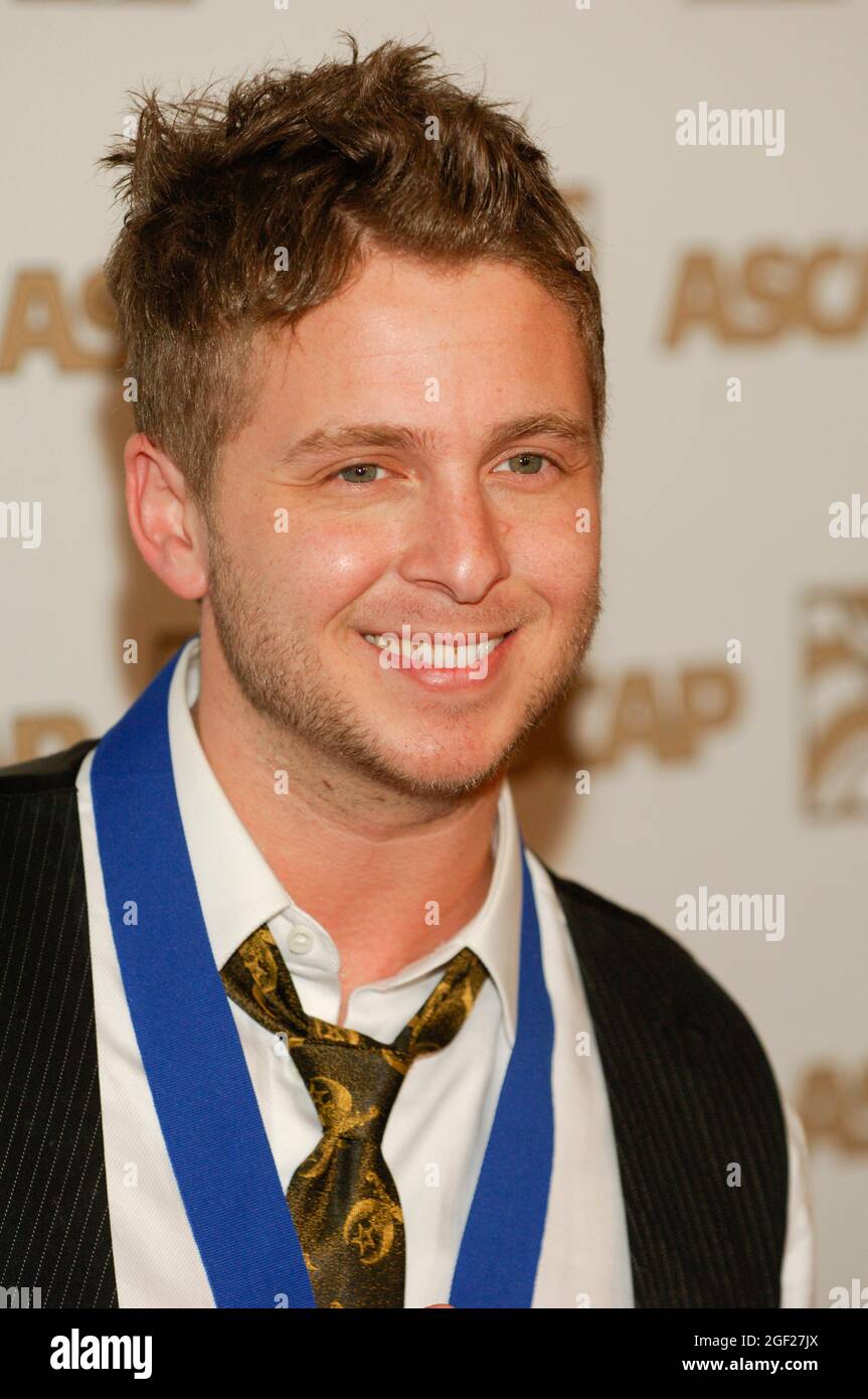 Singer / Proiducer Ryan Tedder of OneRepublic attends red carpet ...