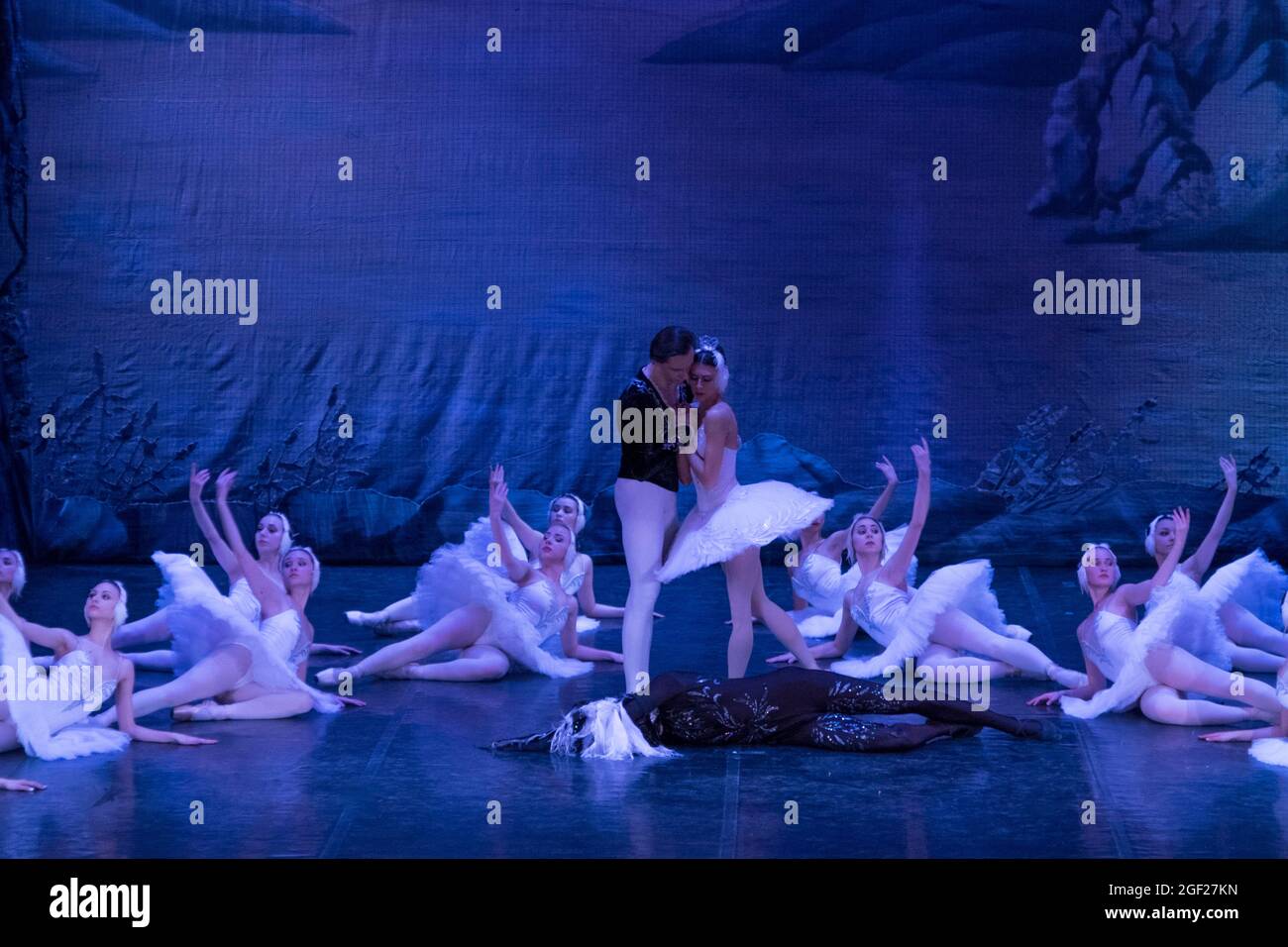 Swan lake stage backdrop hi-res stock photography and images - Alamy