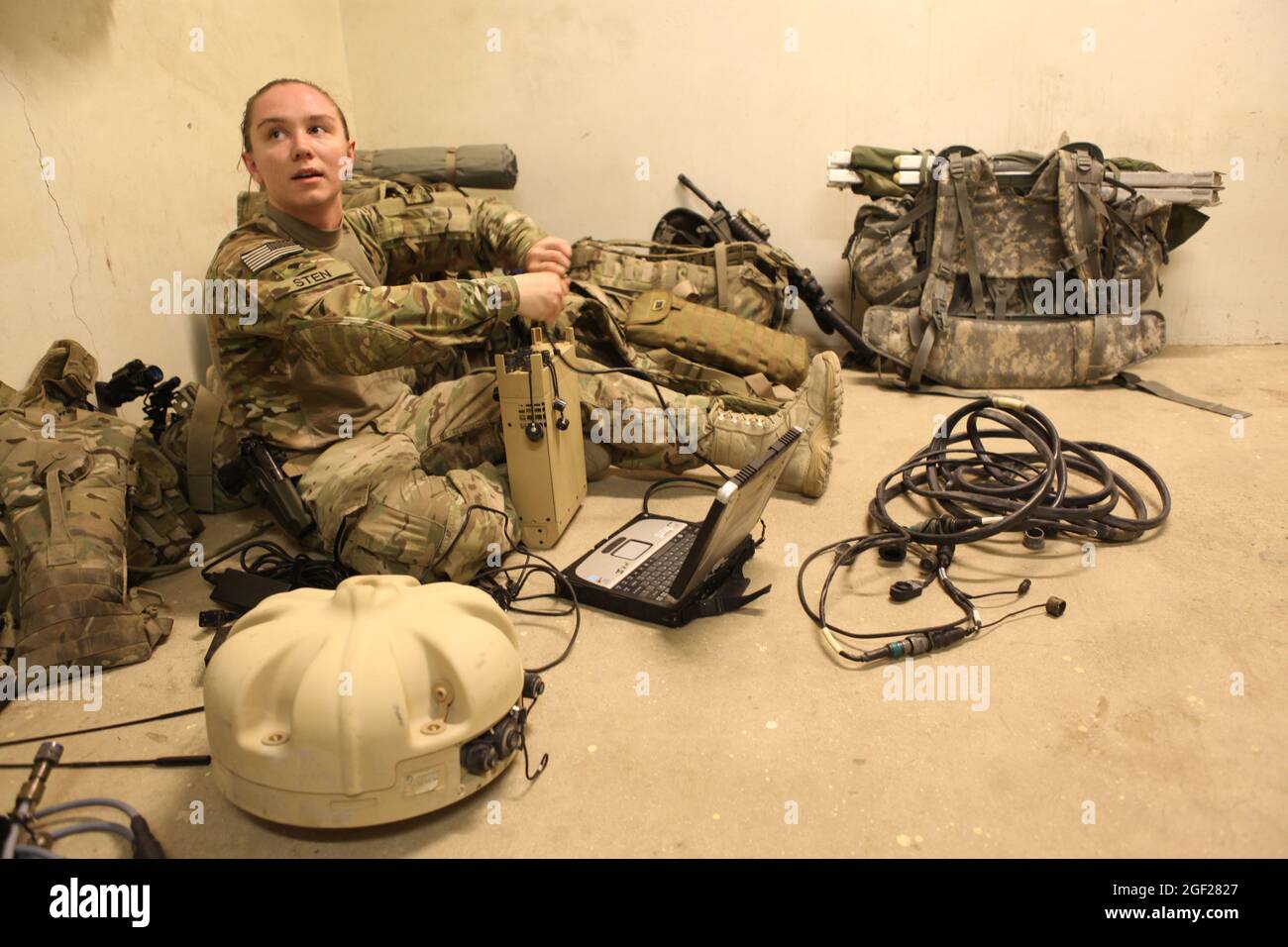 742nd military intelligence battalion hi-res stock photography and ...