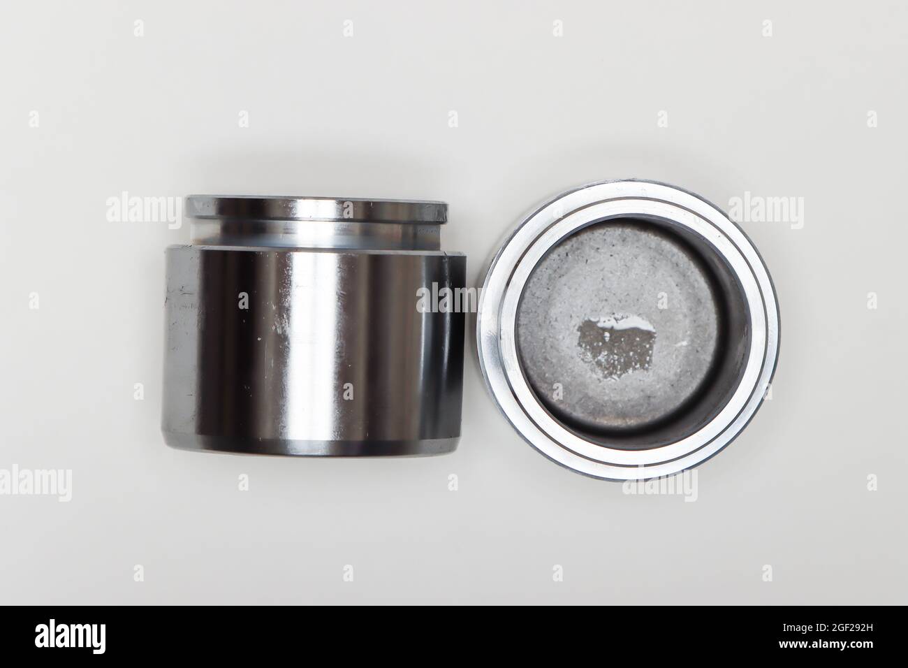 Cylindrical piston hi-res stock photography and images - Alamy