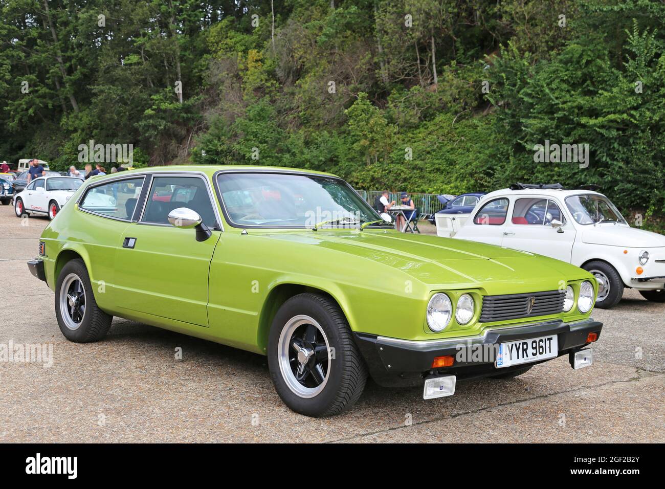 Reliant scimitar car hi-res stock photography and images - Alamy