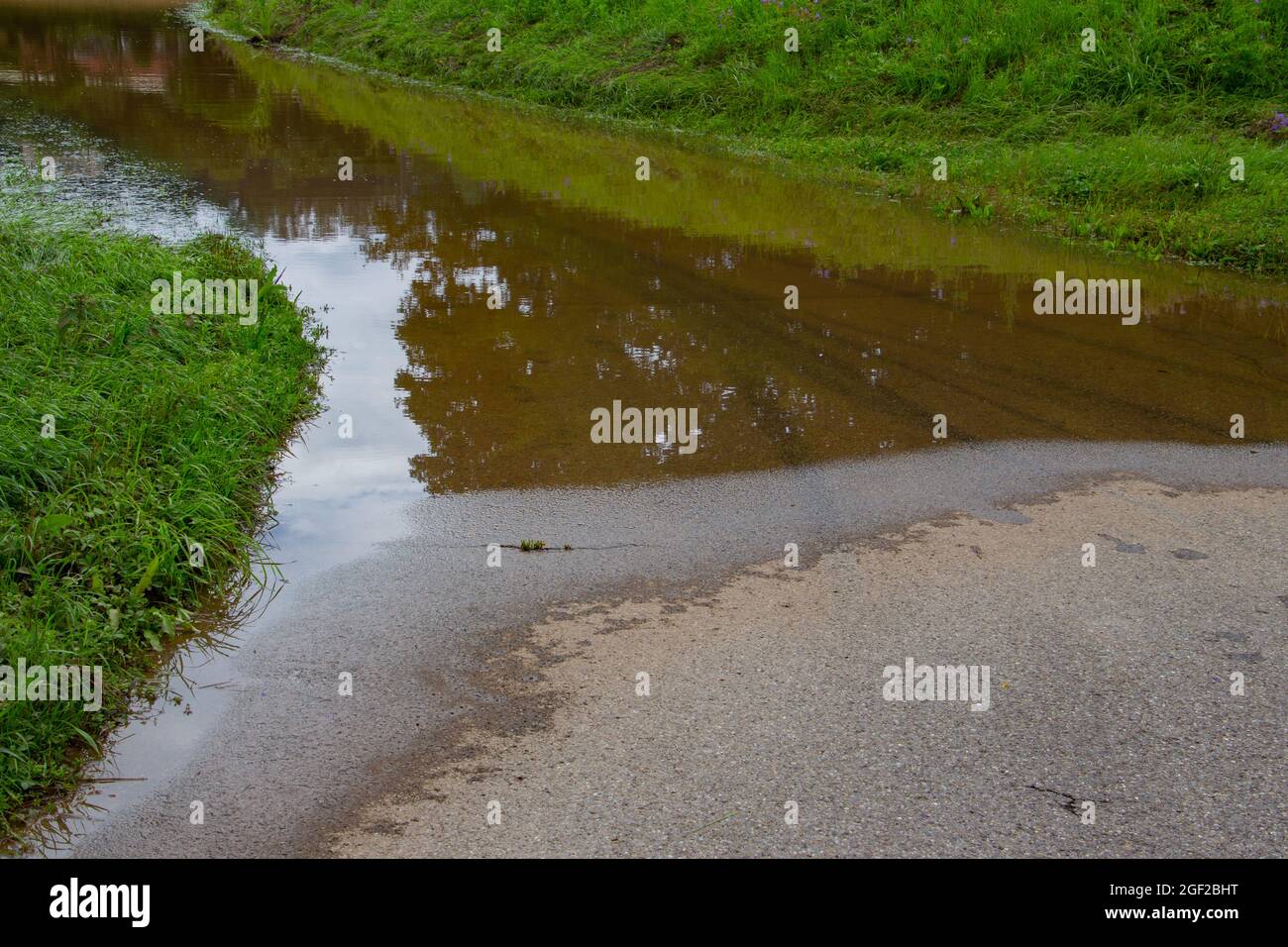 Pedestrian hazard hi-res stock photography and images - Alamy