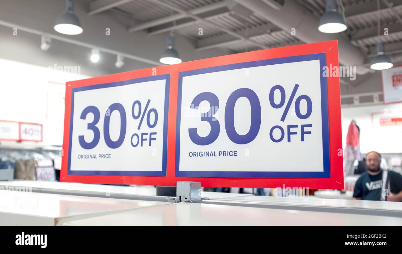 Gap closing all uk stores hi-res stock photography and images - Alamy