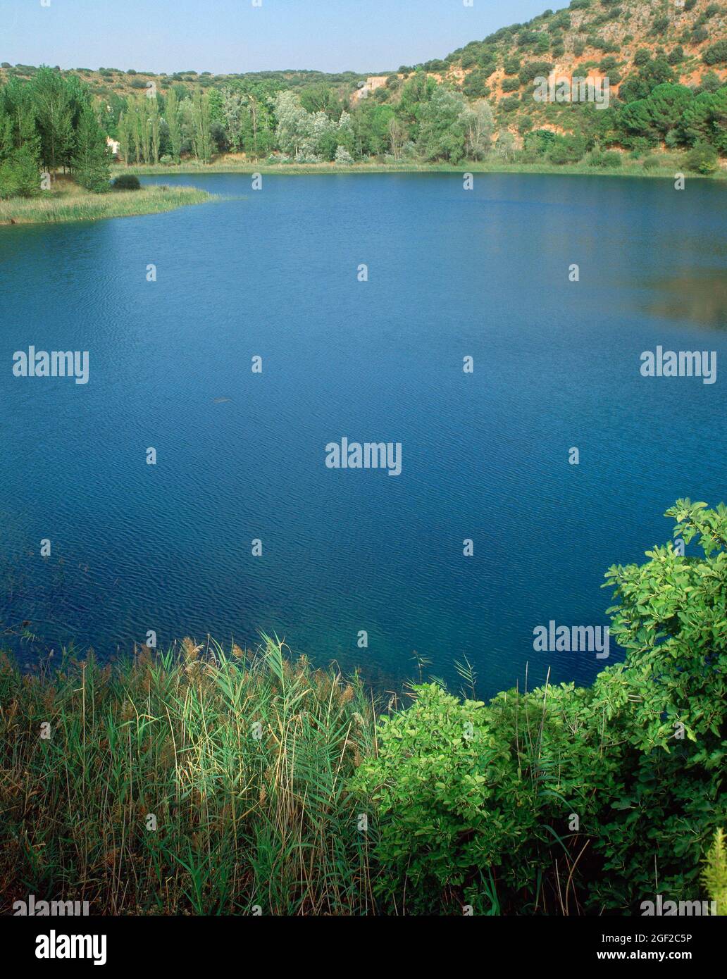 Parque natural lagunas de ruidera hi-res stock photography and images ...