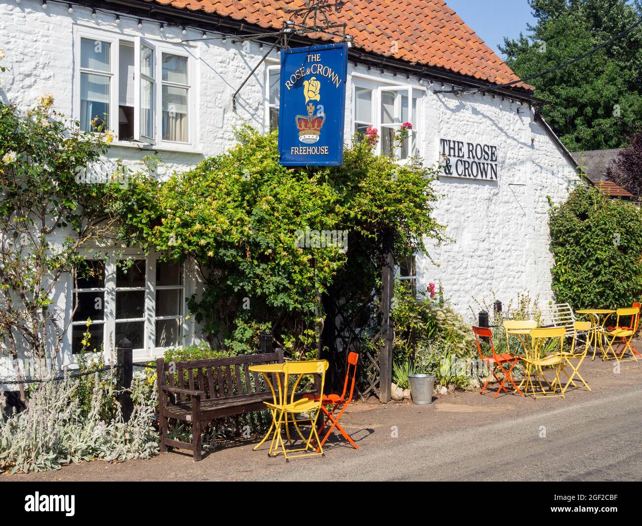 Exterior of the Rose and Crown pub in summer, Snettisham, Norfolk, UK ...