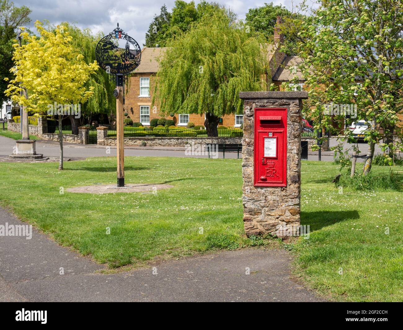 Milton malsor northamptonshire england hi-res stock photography and ...