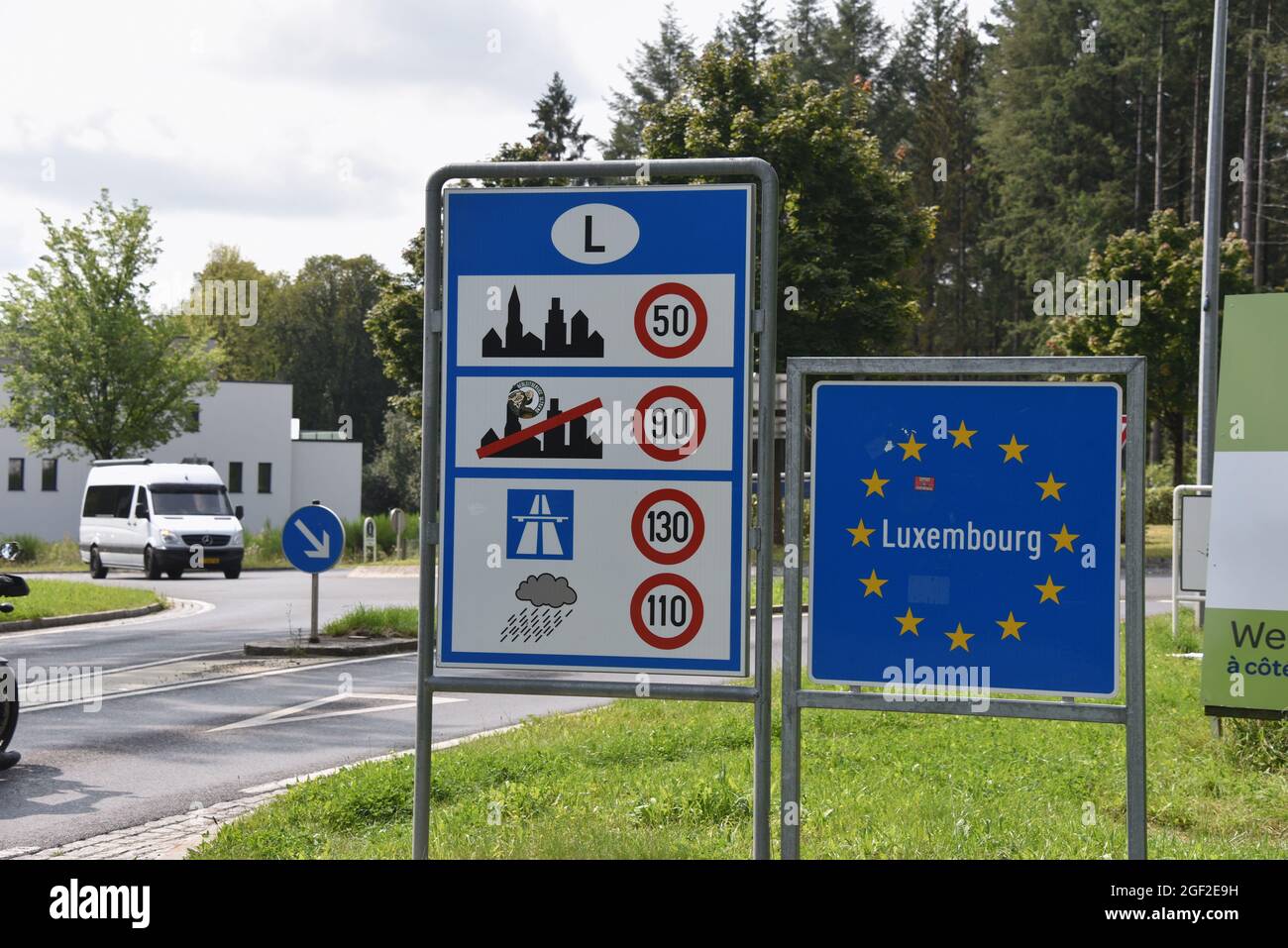 Wemperhardt, Luxembourg. 08th Aug, 2021. Border sign Luxembourg ...