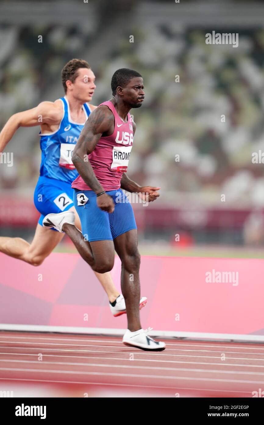 Trayvon Bromell running the 100 meters at the 2020 Tokyo Olympics Stock ...
