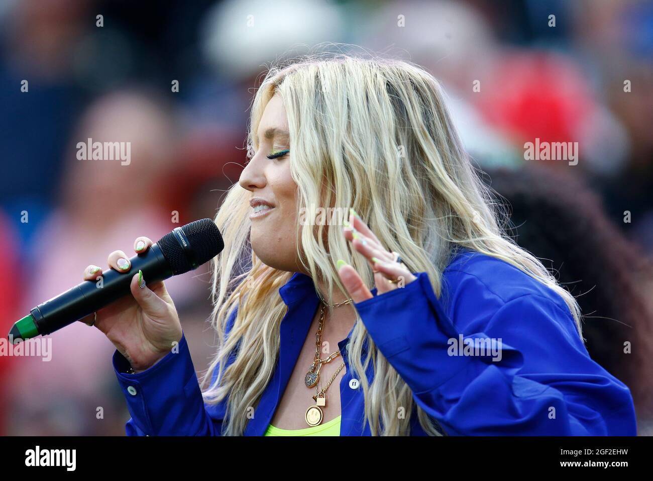 LONDON, ENGLAND - AUGUST 21: Singer Ella Henderson performs during The ...