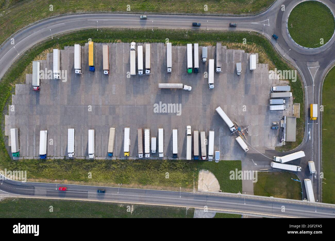 Aerial view truck parking lot hi-res stock photography and images - Alamy