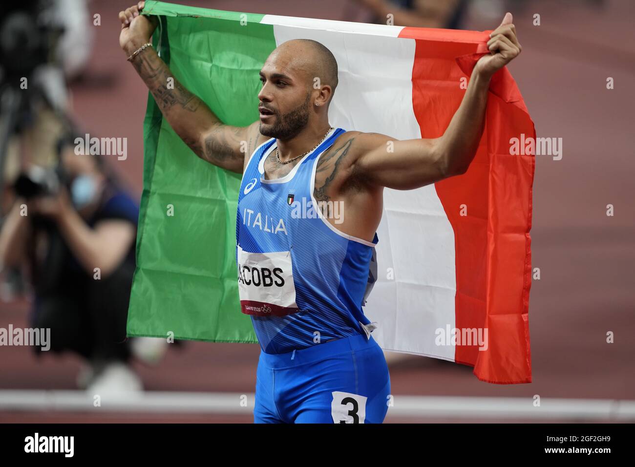 Marcell Jacobs celebrating his 100 meter triumph at the 2020 Tokyo ...