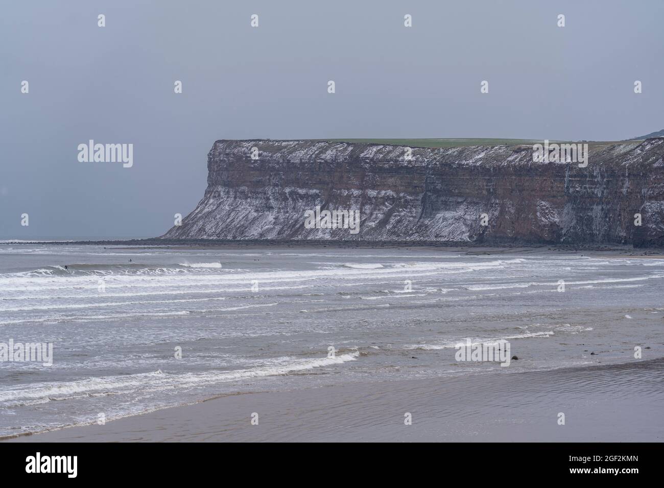 snow on hunt cliff at saltburn, north yorkshire, uk Stock Photo - Alamy